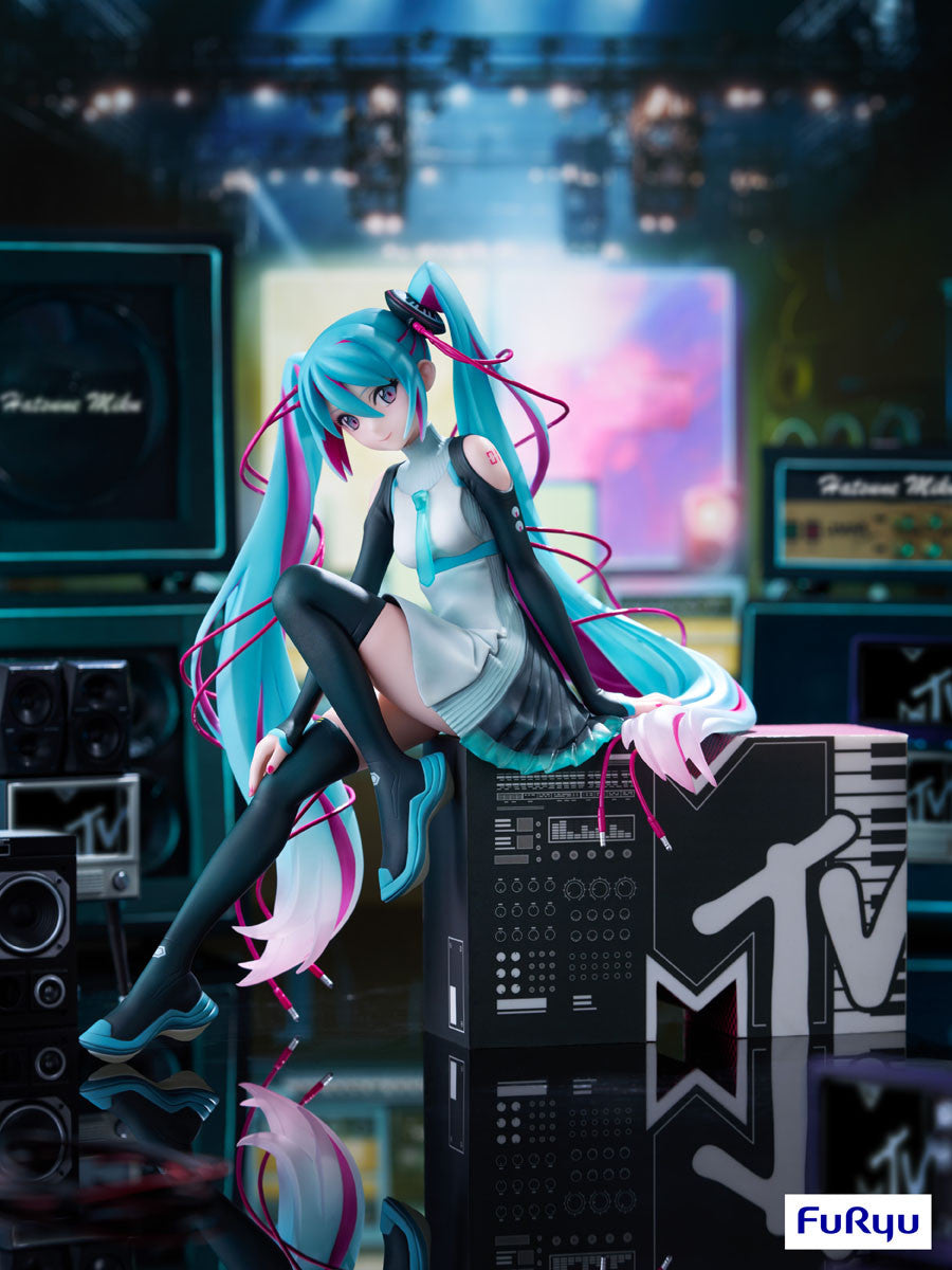 Hatsune Miku: 1/7 SCALE FIGURE - MTV Ver – MegaCulture