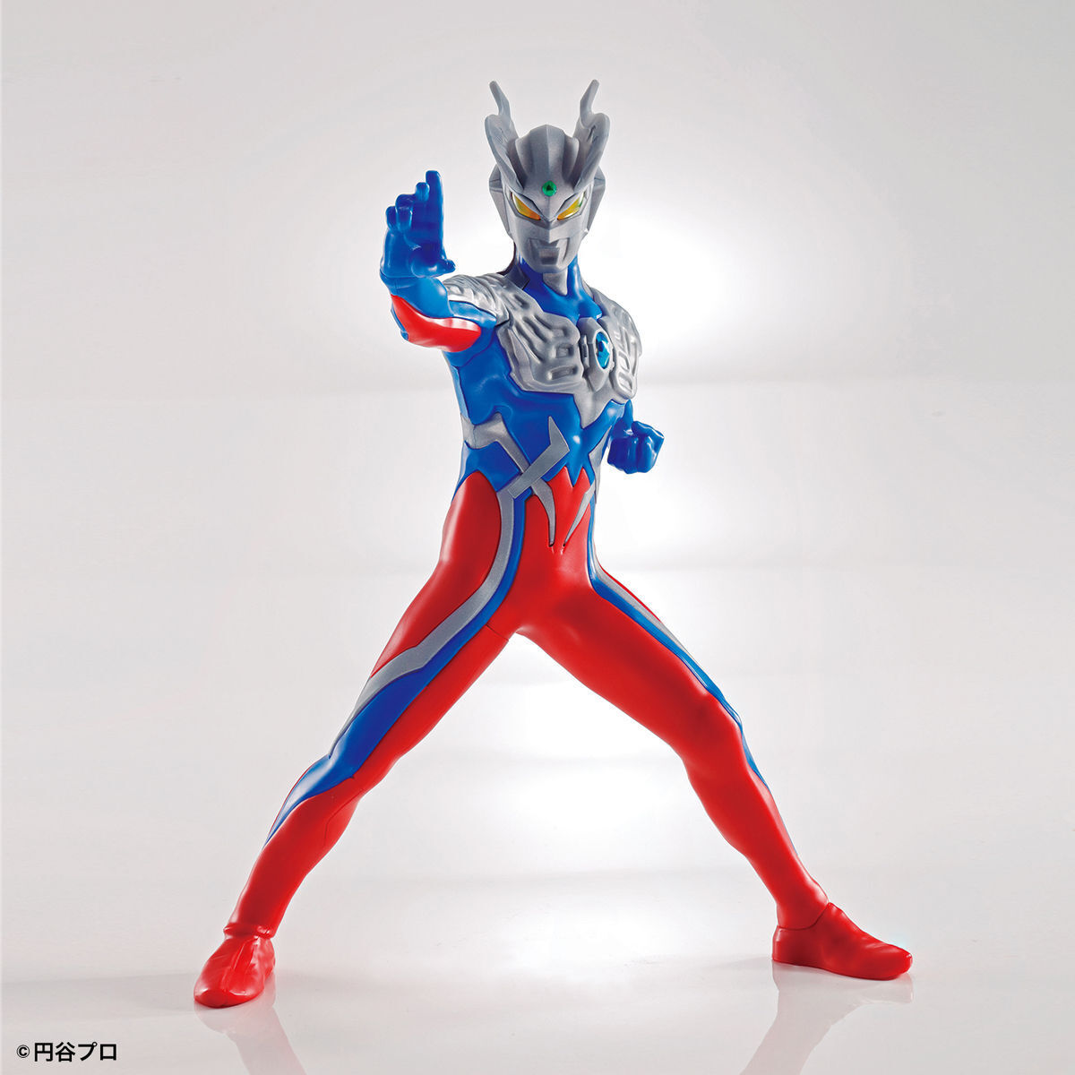 Ultraman: ENTRY GRADE MODEL KIT - Ultraman Zero – MegaCulture
